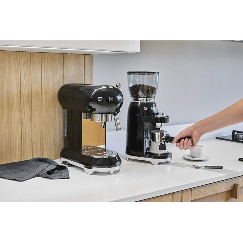 Smeg Coffee Grinder - Black | Selectric